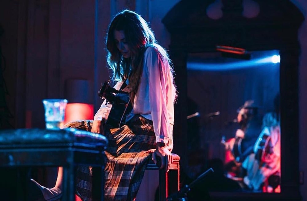 ABD’li şarkıcı Kylie Rae Harris hayatını kaybetti