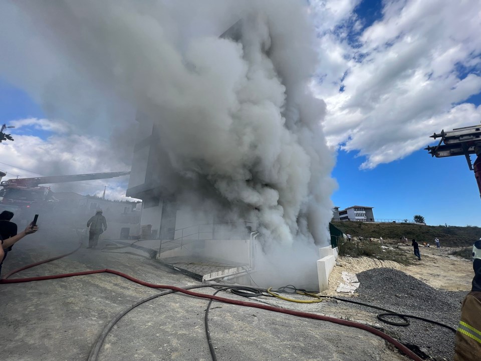 İstanbul'da fabrika yangını - Son Dakika Türkiye Haberleri | NTV Haber