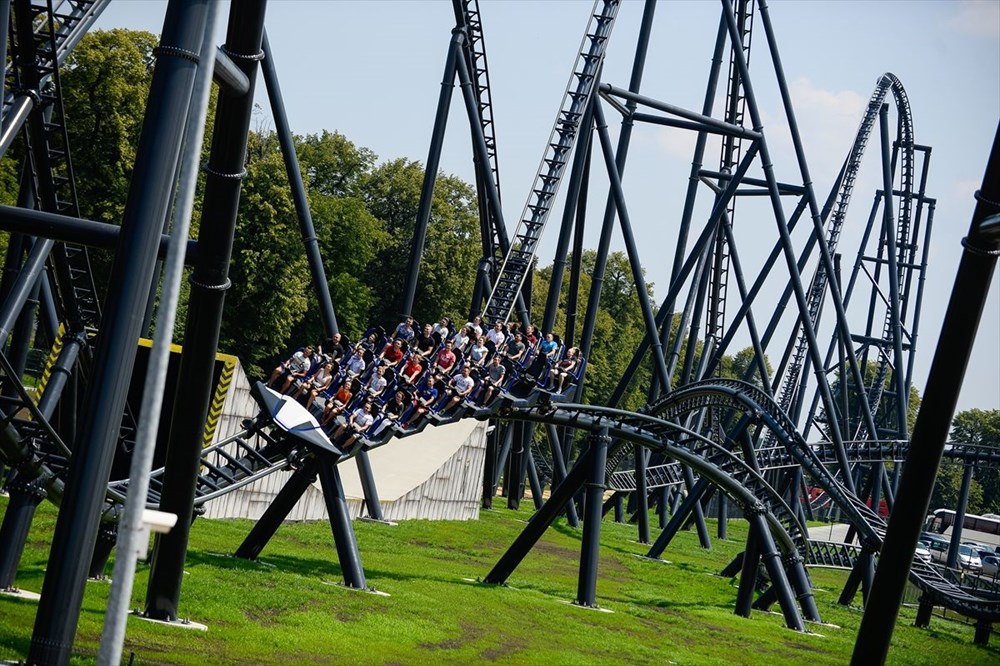 Avrupa'nın en büyük lunapark treni Hyperion