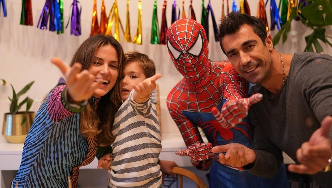 Eski eşler Mihre Mutlu ile İbrahim Çelikkol oğulları Ali için bir arada ...