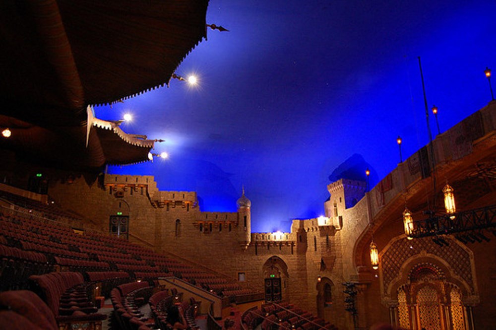 80 yıllık eğlence mabedi