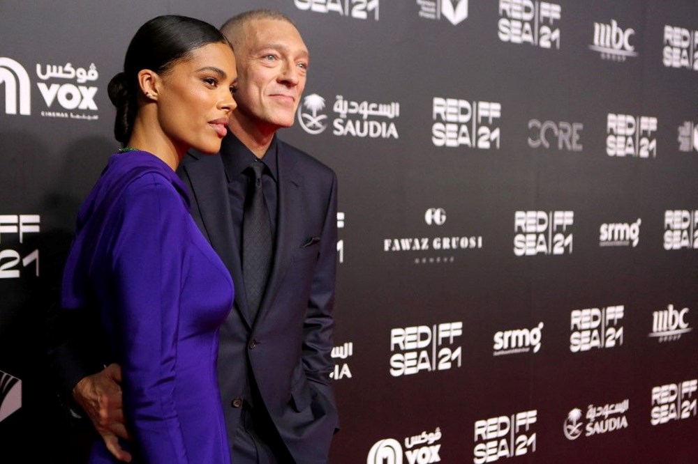 Vincent Cassel-Tina Kunakey evliliğinde kriz - Son Dakika Magazin ...