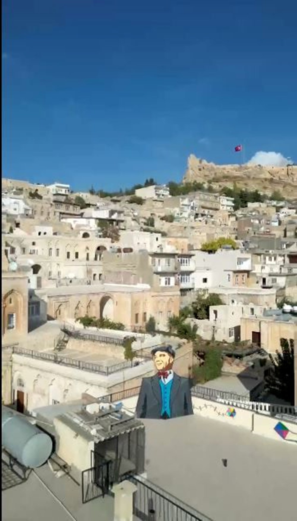 Atatürk posterli uçurtma Cumhuriyet'in 100’üncü yılı için uçtu - Son ...