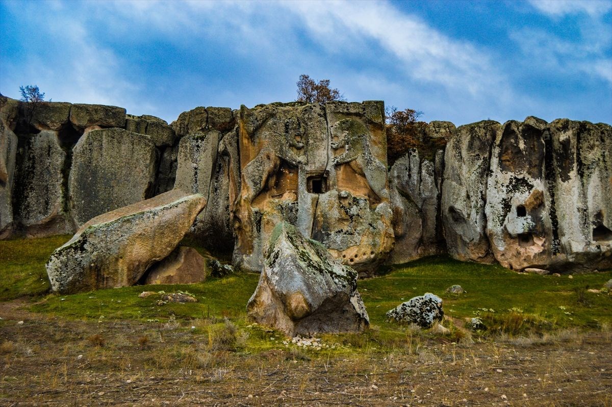 Frig Vadisi'nin kalbi: 3 bin yıllık Ayazini Köyü