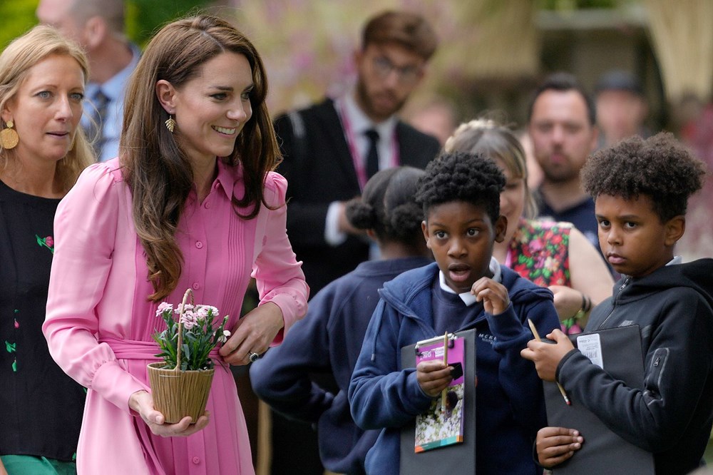 Bu bir kraliyet kuralı: Prenses Kate Middleton imza isteğini geri ...