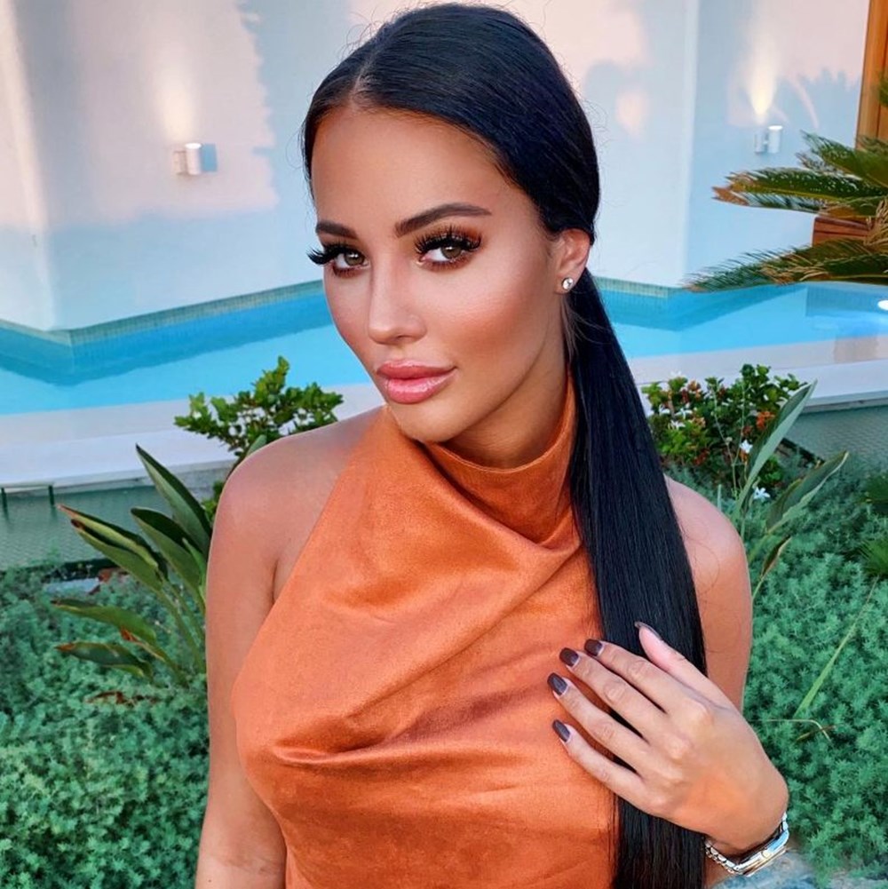 Bodrum'da kazada ağır yaralanan İngiliz model Yazmin Oukhellou ...