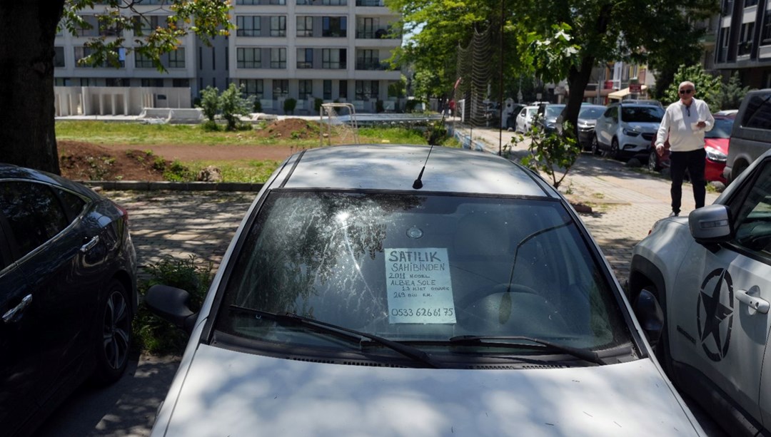Aracını satmak isteyenler yöntem değiştirdi: İkinci el otoda cam ilan ...